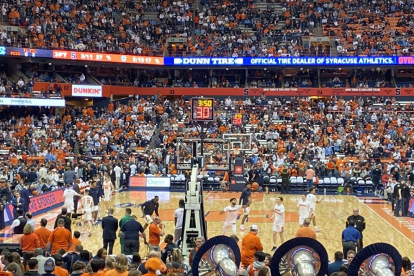 » SU Men’s Basketball Fans are Back For the First Game