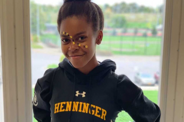 » Henninger High School Senior Makes School History as Valedictorian