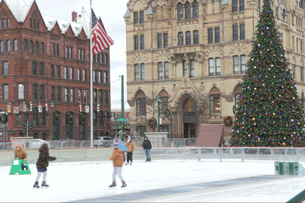 » Clinton Square Ice Rink Opens For The Season