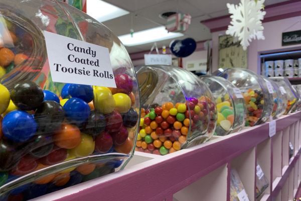 » Speach Family Candy Keeps it Local