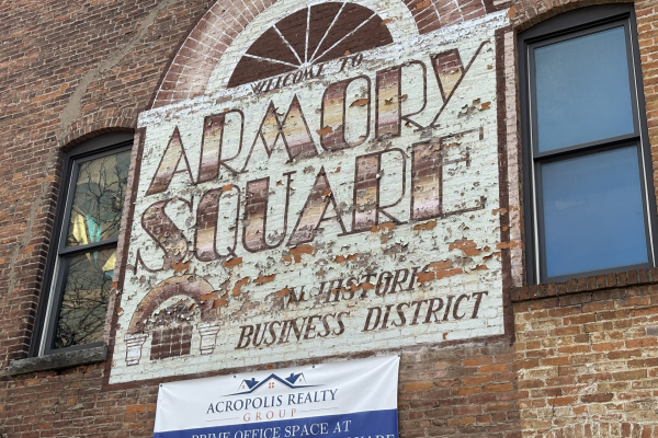 » Armory Square Holiday Donation Drive Gives Back to CNY Students