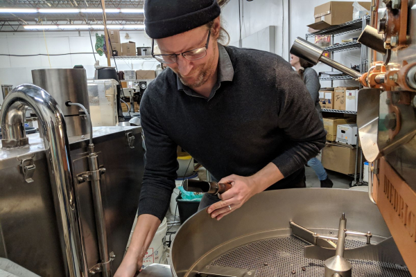 » How Local Coffee Roasters Differ From Starbucks