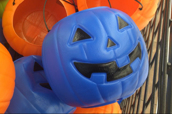 » Explainer: Blue Pumpkin Buckets Spread Autism Awareness at Halloween