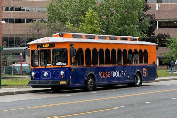 » Syracuse Athletics Round Up Coaches Caravan