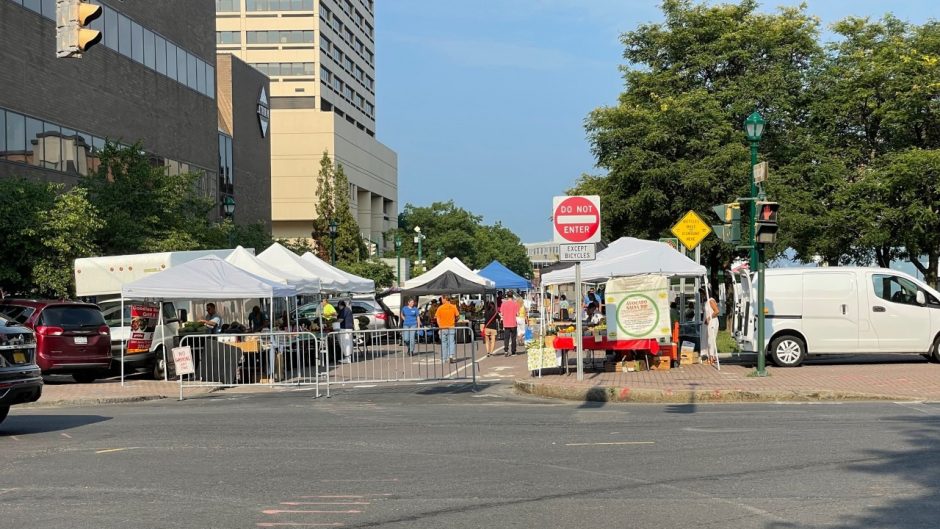 » Celebrating Culture at the Downtown Syracuse Farmer’s Market