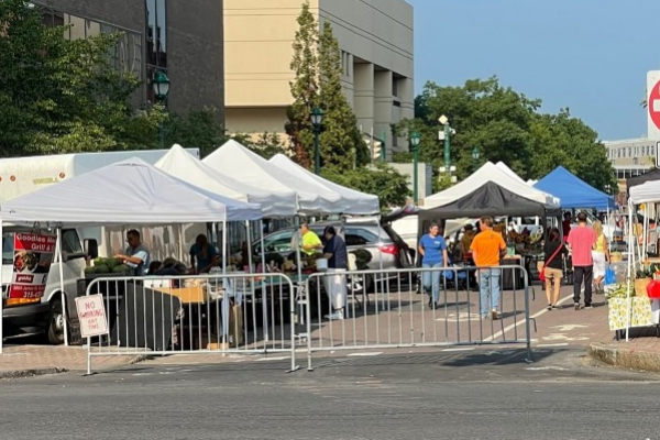 » Celebrating Culture at the Downtown Syracuse Farmer’s Market