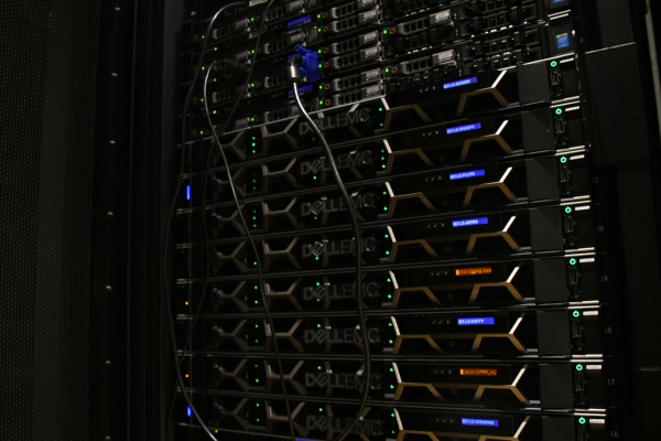 » Expert Explains Facebook Outage
